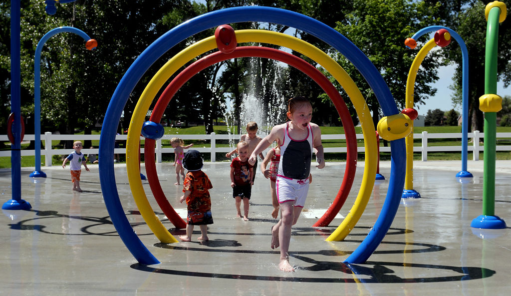 Top of Utah cities see splash pads as a cheap alternative to pools ...